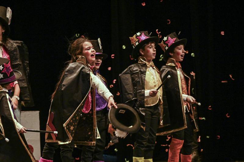 Las mejores imágenes del certamen de Murgas Infantil y Juvenil del Carnaval de Badajoz 2024 | Hoy